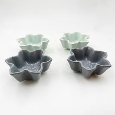 China Wholesale Custom Restaurant Cutlery Snowflake Shaped Ceramic Material Dish Plate Dipping Bowls Set Porcelain Soy Sauce for sale