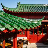 China Chinese Traditional Green Glazed Roof Tile Jade Green Handmade Clay Glazed Tile Fireproof Waterproof for Asian Temple Villa for sale