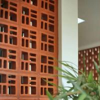 China Terracotta Breeze Block Panels Architectural Wall Design Decorative Perforated Bricks for sale