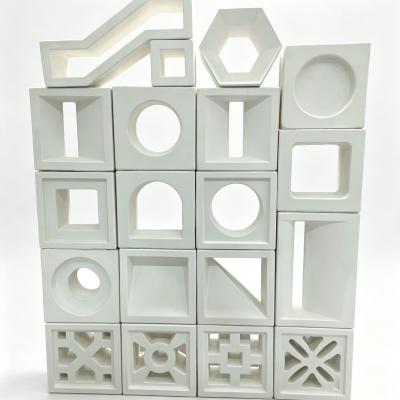 China Hollow Geometric Cement Breeze Blocks Decorative Patterned White Screen Blocks for Indoor Garden & Patio Partition for sale