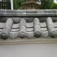 China Traditional Chinese Clay Roof Tiles for Wavy Cloud Walls Antique Grey Wall Coping Tiles for Curved Courtyard Perimeter Fences for sale