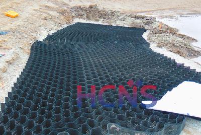 China Honeycomb Mesh Paving HDPE Geocell Path Liner Custom for sale