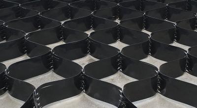 China Landscaping Gravel Grid Geocell Supplier For Earthwork And Driveway for sale