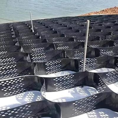 China HDPE Geocell Gravel Stabilizers Plastic Honeycomb Geocells For Slope Protection Driveway for sale