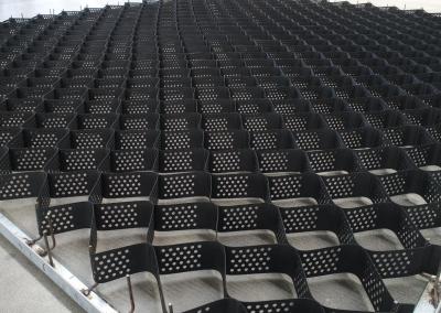 China Perforated Plastic HDPE Geocell For Soft Soil Foundation And Steep Slope Protection for sale