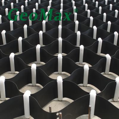 China BLACK HDPE GEOCELL 100MM HEIGHT 445MM WELDING SPACE FOR PRIVATE VEHICLES FREIGHT TRANSPORT for sale