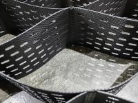 China Perforated HDPE Geocell Retaining Grid For Slope Erosion Control System for sale