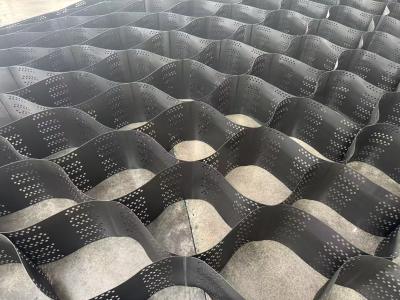 China Large Cell HDPE Geocell 150mm 660mm Weld Spacing for Embankment Reinforcement for sale