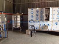 China Edible Clean / Crystal Ice Cube Machine With Water Filter Ice Bin Easy Operate for sale
