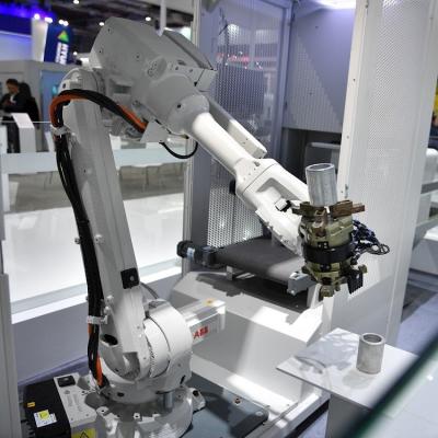 China Spray Painting Second Hand Used ABB Robot IRB4400 Spray Painting Robot Arm 6 Axis for sale