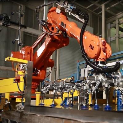 China 6 Axis IRB 6700 Used ABB Robot With Welding Gun Cleaner for sale