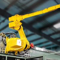 China Used Industrial Automatic Arm Robot Welding Equipment Fanuc M710 for sale