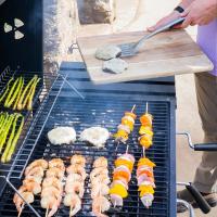 China 36.5*48.5cm Side Shelf Stainless Steel Charcoal Barbecue Smoker Grill for Custom Logo for sale