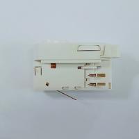 China 4 Wire 3 Phase Track Lighting Accessories CE TUV Track Light Adapter for sale