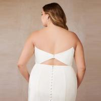China Beautiful Plus Size Off-the-shoulder Keyhole White Chiffon Sweep Train Mermaid Ruffles Square Neckline Front Split Slit for sale