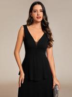 China Multi-layered Hem V-neck Sleeveless A-line Black Chiffon Wedding Guest Dress Cocktail Dresses for sale