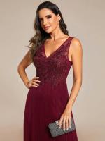 China Elegant V-neck Floor-length Appliqued Zipper Two Straps A-line Burgundy Crepe Tulle Party Dress for sale