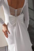 China Simply Long Sleeve Sweep Train V-neck Plunge Neckline Pleated Sheath Mermaid White Satin Bride Wedding Dress for sale
