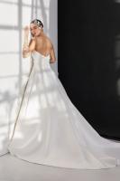 China Modern Custom-made Size Empire Zipper Strapless Court Train White Satin Lace Bride Ball Gown Wedding Dress for sale