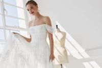 China Romantic Layered Tull Illusion Back Applique Lace Zipper Detachable Cold-shoulder White Tulle A-line Bride Wedding Dress for sale