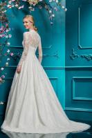 China Elegant Plus Size High-neck Full-length Sleeve Court Train Zipper Ball Gown Bride White Lace Wedding Dress for sale