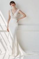 China Romantic Sheath V-neckline Court Train Zipper Appliqued Lace Two Straps Mermaid White Satin Bride Wedding Dress for sale
