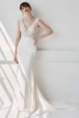 China Romantic Sheath V-neckline Court Train Zipper Appliqued Lace Two Straps Mermaid White Satin Bride Wedding Dress for sale