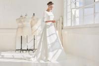 China New Style Round Neckline Sweep Train A-line Pleated ¾ Length Sleeve White Organza Ball Gown Bride Wedding Dress for sale