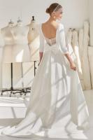 China New Style Round Neckline Sweep Train A-line Pleated ¾ Length Sleeve White Organza Ball Gown Bride Wedding Dress for sale