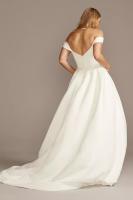 China Luxurious Customized Size Off-the-shoulder V-neck Ruffles Chapel Train Zipper Ivory Satin Ball Gown Wedding Dress for sale