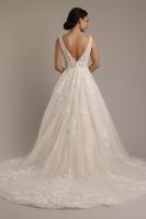 China Graceful Plunging Neckline Lace Appliques Chapel Train Zipper Ivory Tulle Tank Bride Ball Gown Wedding Dress for sale