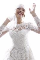 China Stunning Beaded Scalloped Lace Appliqued Ruffles A-line Chapel Train Zipper Long Sleeve Ivory Tulle Wedding Dress for sale