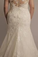 China Elegant Appliques Lace Cathedral Train Zipper Plunging Illusion Neckline Tank Mermaid Plus Size Ivory Wedding Dress for sale