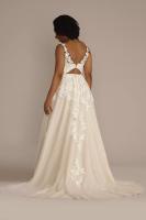 China Stunning Zipper Illusion Plunge V-neck Spaghetti Strap Appliqued Lace Ball Gown White Tulle Wedding Dress for sale