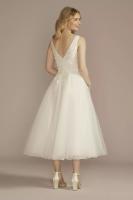 China Flirty A-line Plus Size Tea-length Plunging Neckline Tank Straps Appliqued Lace Zipper White Organza Midi Wedding Dress for sale