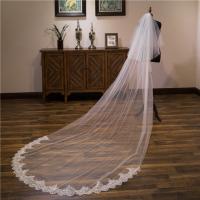 China Unique Customized 3.8m*1.5m Wholesale Long Chapel Appliqued Lace Tulle Bridal Wedding White Veil With Hair Comb for sale