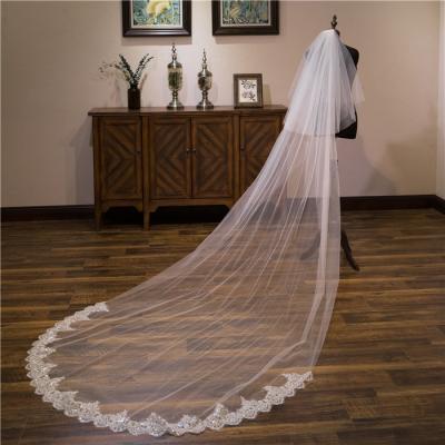 China Unique Customized 3.8m*1.5m Wholesale Long Chapel Appliqued Lace Tulle Bridal Wedding White Veil With Hair Comb for sale