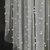 China New Styles Customized Wholesale 0.9m*1.4m Beaded Tulle Bridal Wedding White Veil With Metal Hair Comb for sale