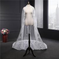 China New Styles Customized Appliqued Lace 3.5m*1.8m Cathedral Tulle Bridal Wedding White Veil With Hair Comb for sale