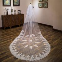 China Elegant Customized Two Layers Appliqued Lace 3.5m*1.8m Tulle Bridal Wedding White Veil With Hair Comb for sale
