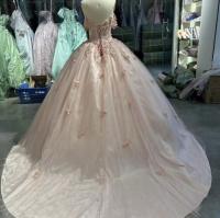China Vintage Sweetheart Neck Court Train Off-the-shoulder Appliqued Lace Red Tulle Long Girl Quinceanera Dress for sale