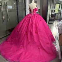 China Vintage Sweetheart Neck Court Train Off-the-shoulder Appliqued Lace Red Tulle Long Girl Quinceanera Dress for sale