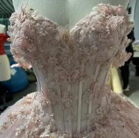 China Vintage Sweetheart Neck Court Train Off-the-shoulder Appliqued Lace Red Tulle Long Girl Quinceanera Dress for sale