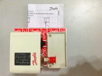 China Electric Thermostat Controller Pressure Controls Kp Series Low  pressure controller KP1 060-111266 KP5 060-117866 KP15 for sale