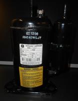 China Refrigeration Parts Mitsubishi RS232 1.5HP AC Rotary Compressor for sale
