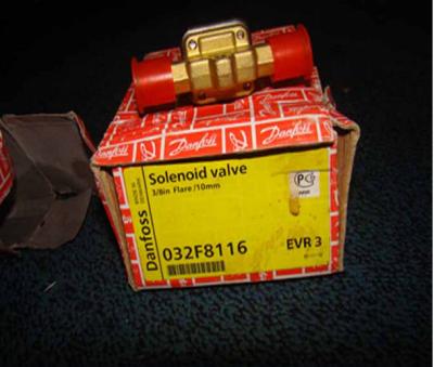 China Refrigeration Solenoid Valves EVR3 code 032F8116 for sale