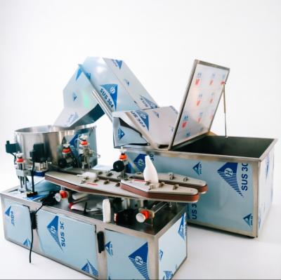 China Claw Type Plastic Automatic Bottle Unscrambler Machine SS304 2.5KW for sale
