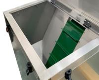 China Automatic Bottle Unscrambler with SS304 Frame Material and 1.5 kW Power Consumption for Turntable Driven PET Bottle Sorting for sale