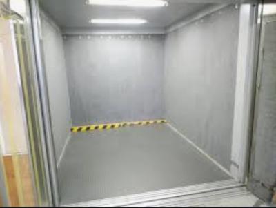 China 30kw Automatic Silver Cargo Elevator For Commercial Customized Size for sale