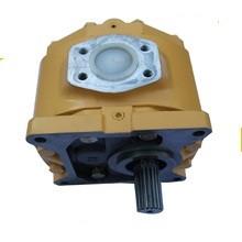 China 07441-67501 gear pump for Komatsu Excavator for sale